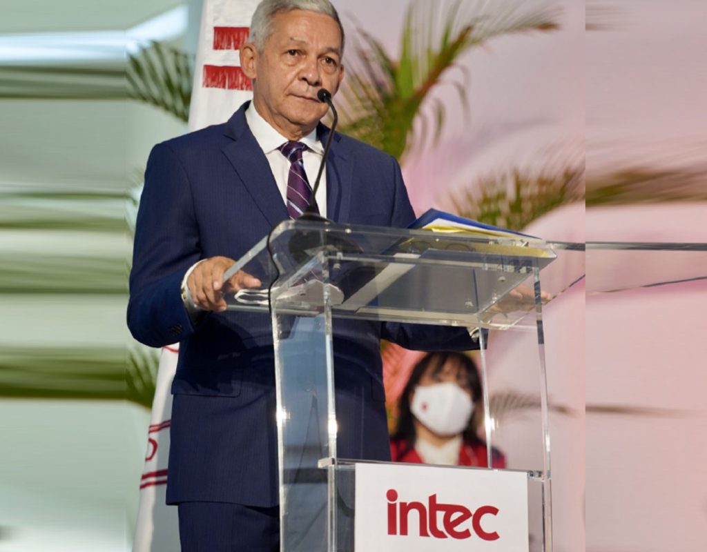 Cristian Reyna Tejada pronunció discurso en el sexagésimo tercer acto ...